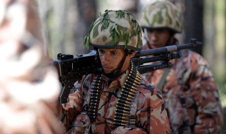 Oman Army Soldier Carries Heavy Machine Editorial Stock Photo - Stock ...
