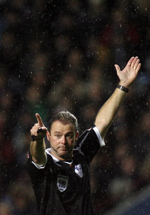 Referee Rob Styles Pouring Rain United Editorial Stock Photo - Stock ...