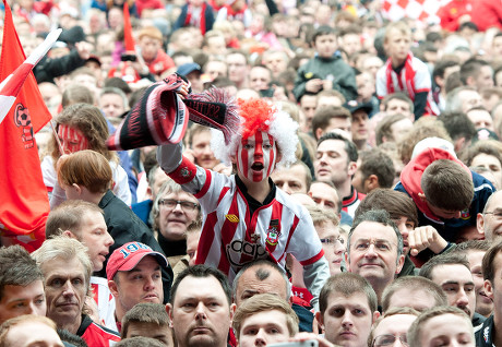 Southampton Fans Celebrate United Kingdom Southampton Editorial Stock ...