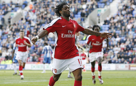 Alexandre Song Arsenal Celebrates After Scoring Editorial Stock Photo ...