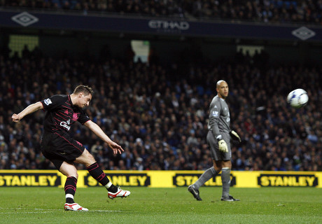 Everton Goalkeeper Tim Howard Looks On Editorial Stock Photo - Stock ...
