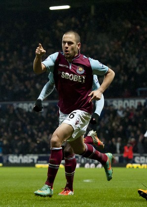 Joe Cole West Ham United Celebrates Editorial Stock Photo - Stock Image ...