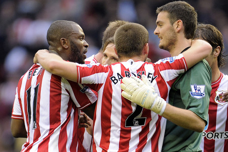 Sunderland Players Darren Bent Goalkeeper Craig Editorial Stock Photo ...