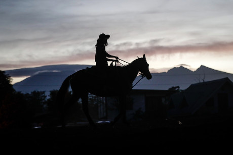 Filipino Cowboy Silhouetted After Kaamulan Rodeo Editorial Stock Photo ...