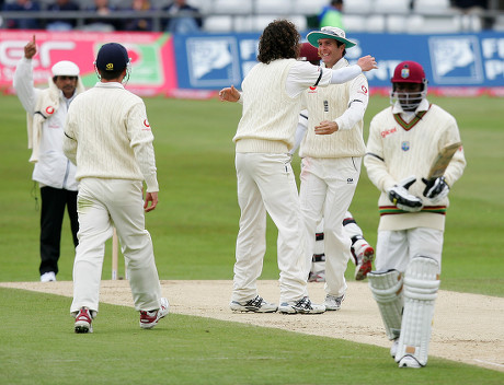 Ryan Sidebottom England Celebrates Michael Vaughan Editorial Stock ...