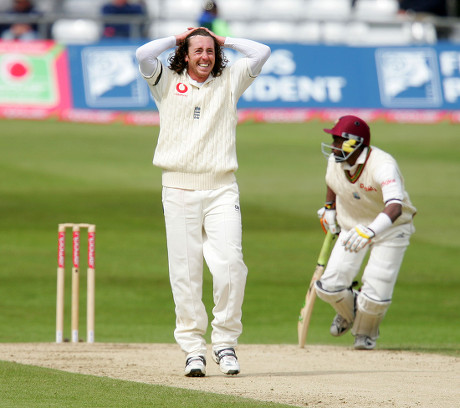 Ryan Sidebottom England Reacts Dwayne Bravo Editorial Stock Photo ...
