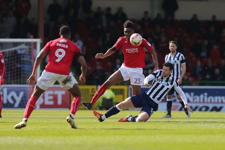 Swindon Nathan Delfouneso 23 On Ball Editorial Stock Photo - Stock ...