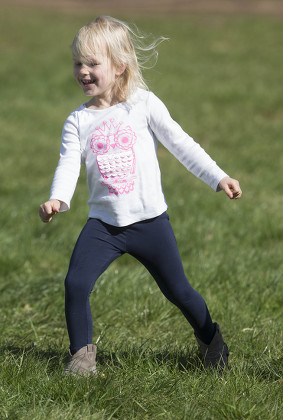 Isla Phillips Sunshine Land Rover Gatcombe Editorial Stock Photo ...