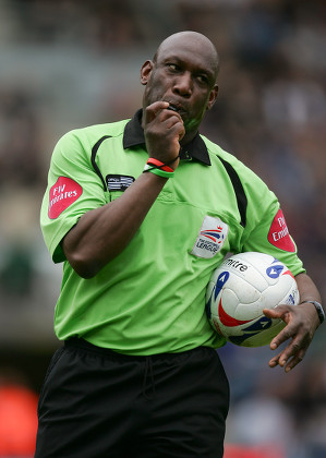 Uriah Rennie Referee Editorial Stock Photo - Stock Image | Shutterstock