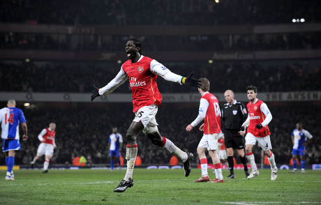 Emmanuel Adebayor Arsenal Celebrates After Scoring Editorial Stock ...