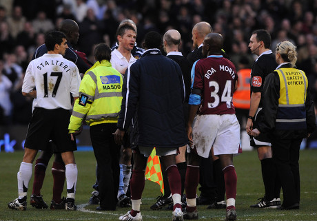Fulham Captain Brian Mcbride Confronts Referee Editorial Stock Photo ...