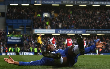 Didier Drogba Chelsea Celebrates Scoring His Editorial Stock Photo ...
