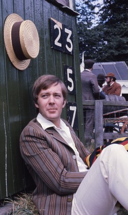 'Raffles' TV Series - 1977 Stock Pictures, Editorial Images and Stock ...