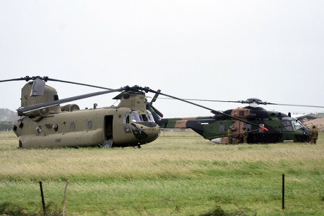 Australian Army Helicopters Ch47f Chinook Heavylift Editorial Stock ...