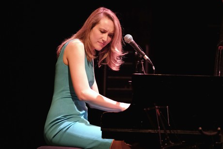 Australian Jazz Singer Sarah Mckenzie Performs Editorial Stock Photo ...