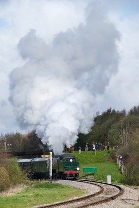 Strictly Bullied Steam Engines Arrive Swanage - Foto de stock de ...