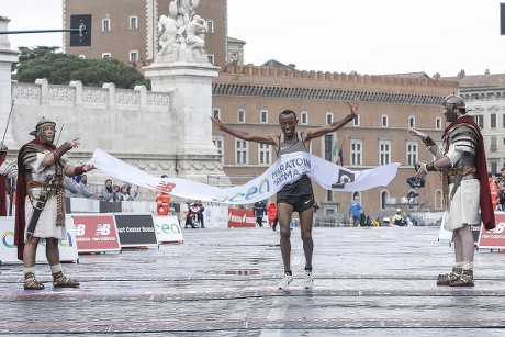 Ethiopian Runner Tola Shura Kitata Wins Editorial Stock Photo - Stock ...