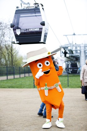 Iga Mascot Stecky Poses Internationale Garten Editorial Stock Photo ...