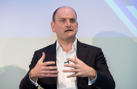 __COUNT__ imágenes de Douglas Carswell in conversation, London, UK - 11 ...