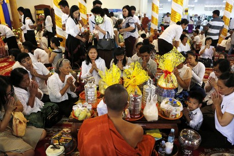 Cambodians Pray Buddhist Monk During Khmer Editorial Stock Photo ...