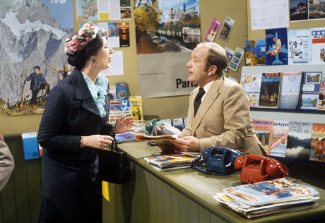 obituary - english character actress damaris hayman Stock Photos ...