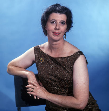 obituary - english character actress damaris hayman stock fotografie ...