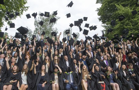 Regents University Londongraduation Ceremony Students Graduate ...