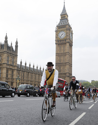 Cyclists Wearing Vintage Clothing Take Part Editorial Stock Photo ...