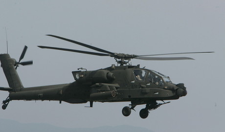 Us Armys Ah64 Apache Helicopter Participates Editorial Stock Photo ...
