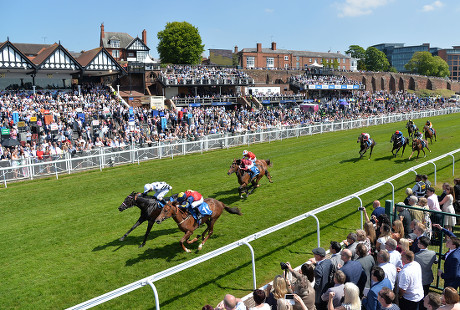 __COUNT__ Chester Races, Horse Racing, Chester, UK - 10 May 2017 Stock ...