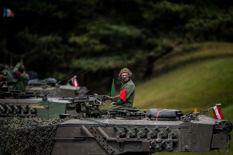 Austrian Soldier Austrian Army Leopard 2a4 Editorial Stock Photo ...