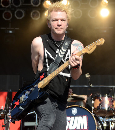 51 Singer of sum 41 Stock Pictures, Editorial Images and Stock Photos ...