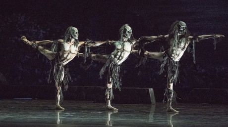 250 Ghost dance Stock Pictures, Editorial Images and Stock Photos ...