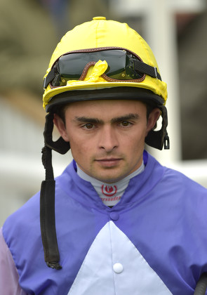 Luke Morris Jockey York Racecourse On - Foto de stock de contenido ...