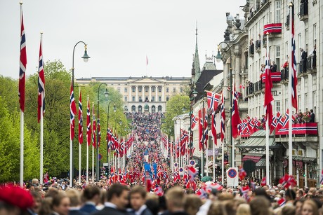 Crowded Main Street Oslo Royal Palace Editorial Stock Photo - Stock ...