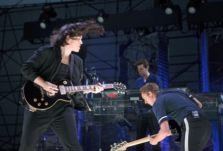 The xx in concert at The Skyline Stage at the Mann Center, Philadelphia ...