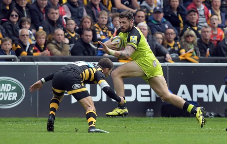 Wasps Willie Le Roux Goes Tackle Editorial Stock Photo - Stock Image ...