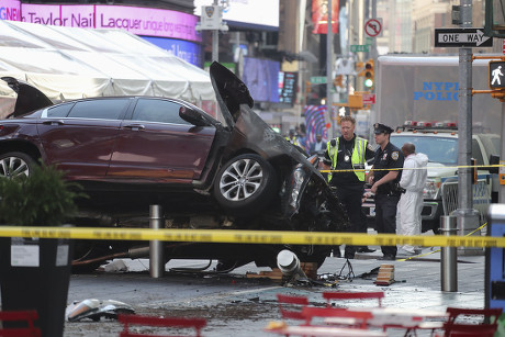 Police Officers Work On Scene Car Editorial Stock Photo - Stock Image ...
