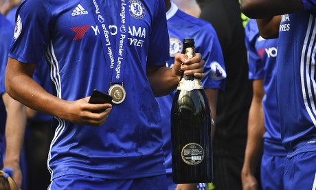 Chelsea Players Celebrate Champagne Bottle Winners Editorial Stock ...