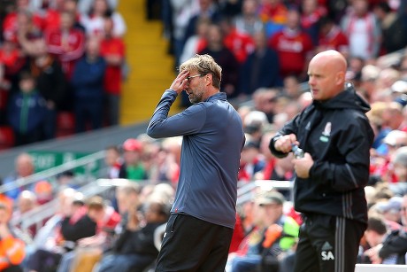 Liverpool Manager Jurgen Klopp Looks Dejected Editorial Stock Photo ...