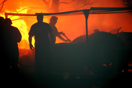 Firefighters Try Extinguish Fire Poligiros Chalkidiki Editorial Stock ...