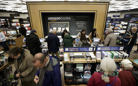 250 Amazon books Stock Pictures, Editorial Images and Stock Photos ...
