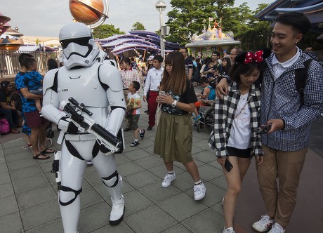 Star Wars Character Stormtrooper Walks Through Editorial Stock Photo ...