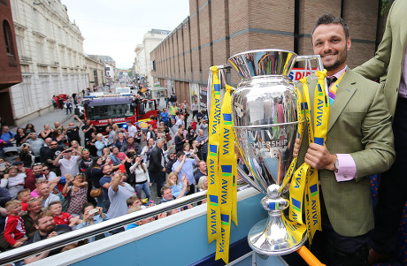 Thomas Waldrom Exeter Chiefs Holding Winner Editorial Stock Photo ...