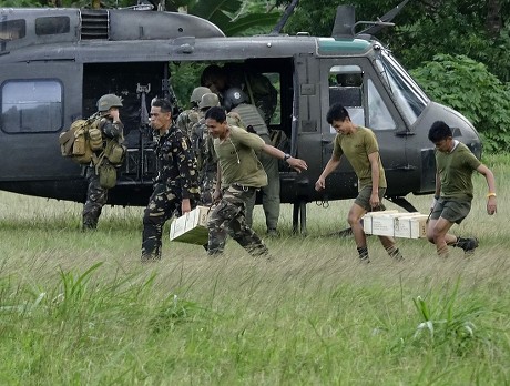 Filipino Government Troops Load Boxes Bullets Editorial Stock Photo ...