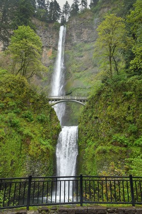 64 Multnomah falls Stock Pictures, Editorial Images and Stock Photos ...
