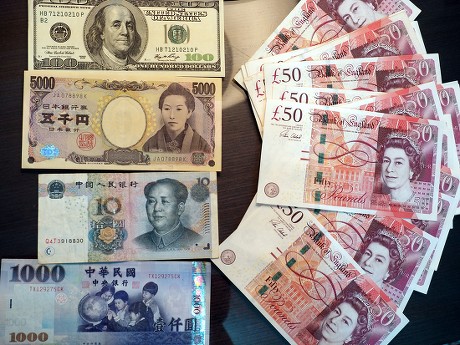 250 Chinese banknotes Stock Pictures, Editorial Images and Stock Photos ...