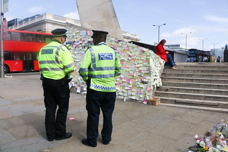Police Officers Look Messages Support Condolence Editorial Stock Photo ...