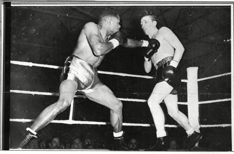 1 Fifties boxing boxer joe louis Stock Pictures, Editorial Images and ...