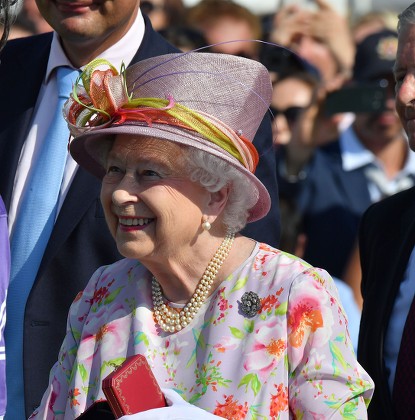 Hrh Queen Elizabeth Ii Editorial Stock Photo - Stock Image | Shutterstock